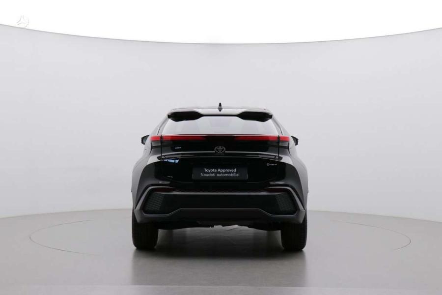 Melns Toyota C-HR 2024 Viļņa, ar dzinēja tilpumu 1.80 L un nobraukumu 33 tūkst. km par 27900 €, foto 6 vietnē AUTOMOTO.COM.LV