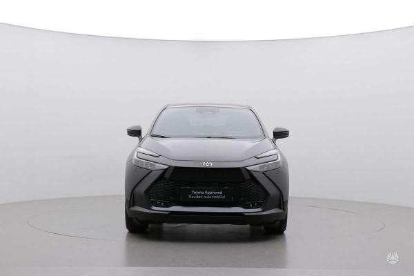 Черный Тойота C-HR 2024 в Вильнюс, объемом двигателя 1.80 л и пробегом 33 тыс. км за 27900 €, фото 6 на AUTOMOTO.COM.LV