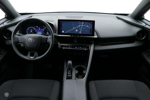 Черный Тойота C-HR 2024 в Вильнюс, объемом двигателя 1.80 л и пробегом 33 тыс. км за 27900 €, фото 7 на AUTOMOTO.COM.LV
