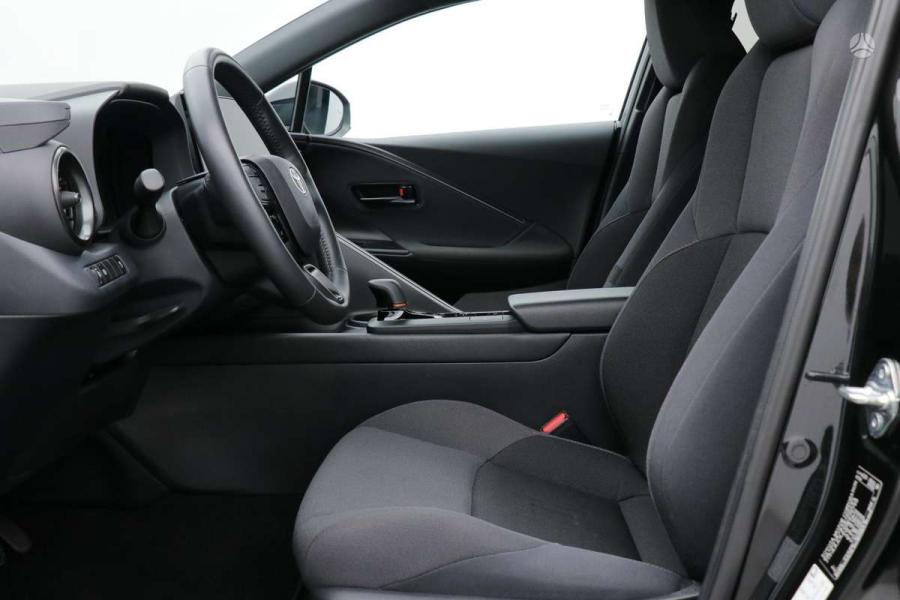 Melns Toyota C-HR 2024 Viļņa, ar dzinēja tilpumu 1.80 L un nobraukumu 33 tūkst. km par 27900 €, foto 13 vietnē AUTOMOTO.COM.LV