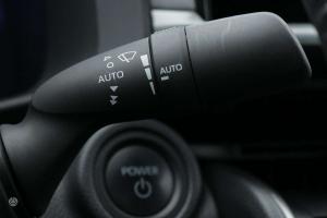 Melns Toyota C-HR 2024 Viļņa, ar dzinēja tilpumu 1.80 L un nobraukumu 33 tūkst. km par 27900 €, foto 29 vietnē AUTOMOTO.COM.LV