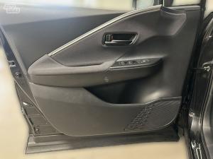Melns Toyota C-HR 2024 Viļņa, ar dzinēja tilpumu 1.80 L un nobraukumu 50 tūkst. km par 27000 €, foto 13 vietnē AUTOMOTO.COM.LV
