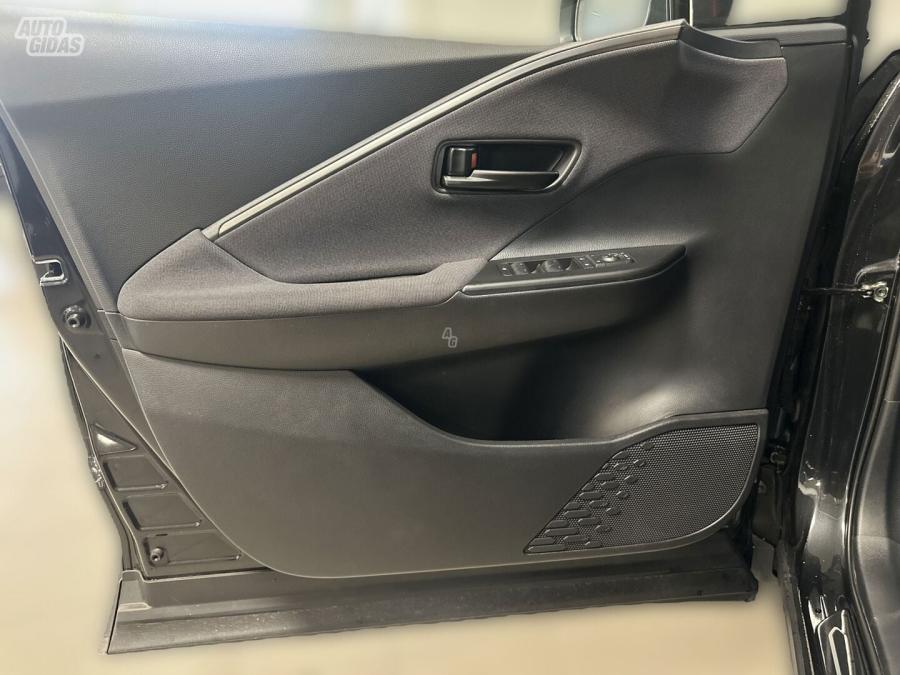 Melns Toyota C-HR 2024 Viļņa, ar dzinēja tilpumu 1.80 L un nobraukumu 50 tūkst. km par 27000 €, foto 13 vietnē AUTOMOTO.COM.LV
