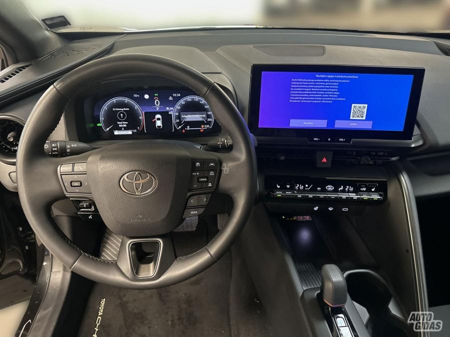 Melns Toyota C-HR 2024 Viļņa, ar dzinēja tilpumu 1.80 L un nobraukumu 50 tūkst. km par 27000 €, foto 16 vietnē AUTOMOTO.COM.LV