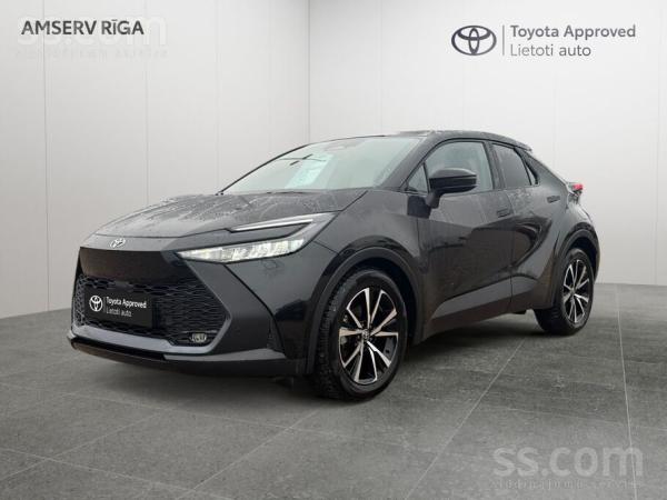 Black Toyota C-HR 2025 in Riga, with an engine capacity of 1.80 L and mileage of 20 thousand km for 27900 €, photo 1 on AUTOMOTO.COM.LV