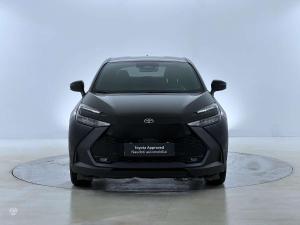 Black Toyota C-HR 2025 in Vilnius, with an engine capacity of 1.80 L and mileage of 19 thousand km for 28900 €, photo 5 on AUTOMOTO.COM.LV