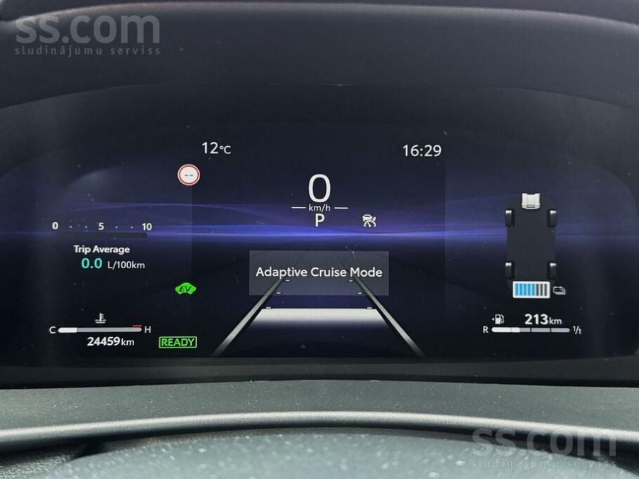 Black Toyota C-HR 2025 in Riga, with an engine capacity of 1.80 L and mileage of 24 thousand km for 28490 €, photo 14 on AUTOMOTO.COM.LV