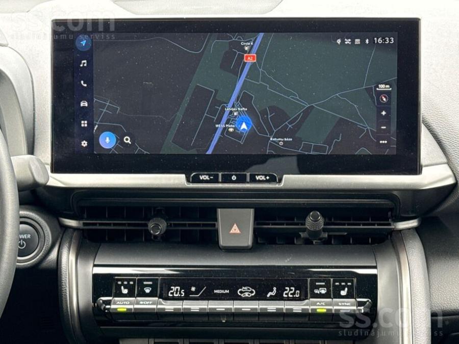 Black Toyota C-HR 2025 in Riga, with an engine capacity of 1.80 L and mileage of 24 thousand km for 28490 €, photo 15 on AUTOMOTO.COM.LV