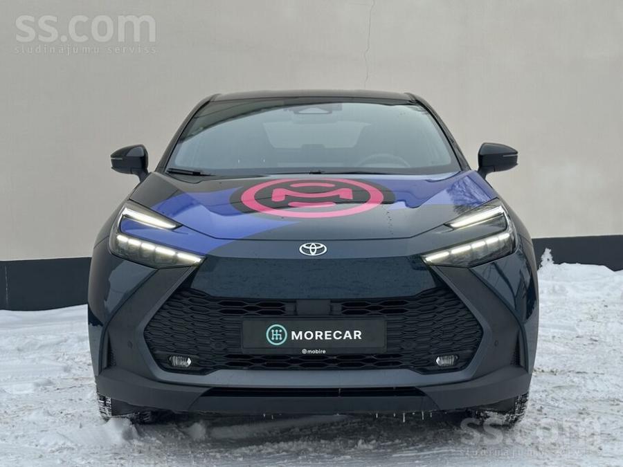 Черный Тойота C-HR 2025 в Рига, объемом двигателя 1.80 л и пробегом 5 тыс. км за 29950 €, фото 3 на AUTOMOTO.COM.LV