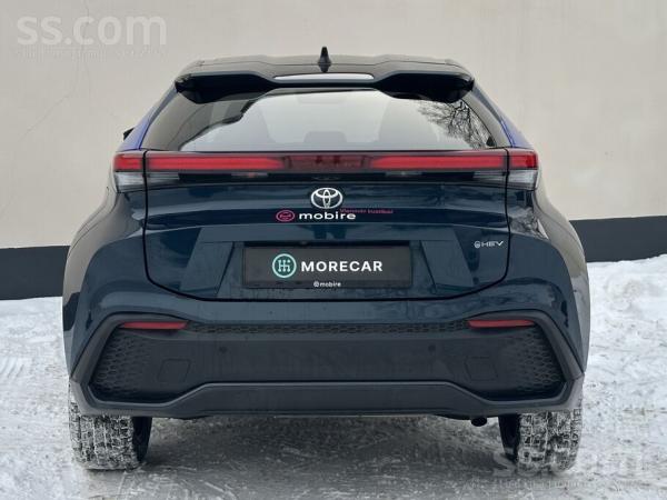 Черный Тойота C-HR 2025 в Рига, объемом двигателя 1.80 л и пробегом 5 тыс. км за 29950 €, фото 5 на AUTOMOTO.COM.LV