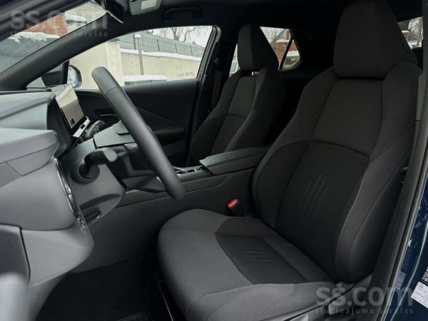 Черный Тойота C-HR 2025 в Рига, объемом двигателя 1.80 л и пробегом 5 тыс. км за 29950 €, фото 8 на AUTOMOTO.COM.LV