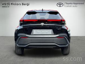 Melns Toyota C-HR 2025 Rīga, ar dzinēja tilpumu 1.80 L un nobraukumu 27 tūkst. km par 28490 €, foto 5 vietnē AUTOMOTO.COM.LV