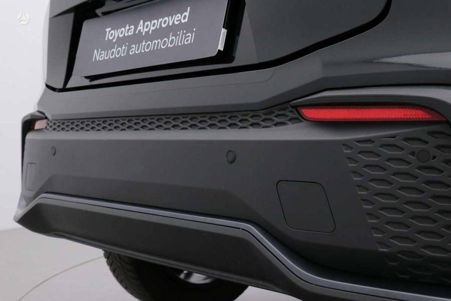 Черный Тойота C-HR 2025 в Вильнюс, объемом двигателя 1.80 л и пробегом 21 тыс. км за 31990 €, фото 22 на AUTOMOTO.COM.LV