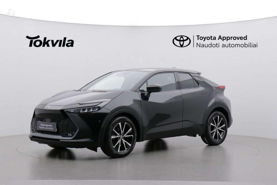 Black Toyota C-HR 2025 in Vilnius, with an engine capacity of 1.80 L and mileage of 24 thousand km for 31900 €, photo 1 on AUTOMOTO.COM.LV