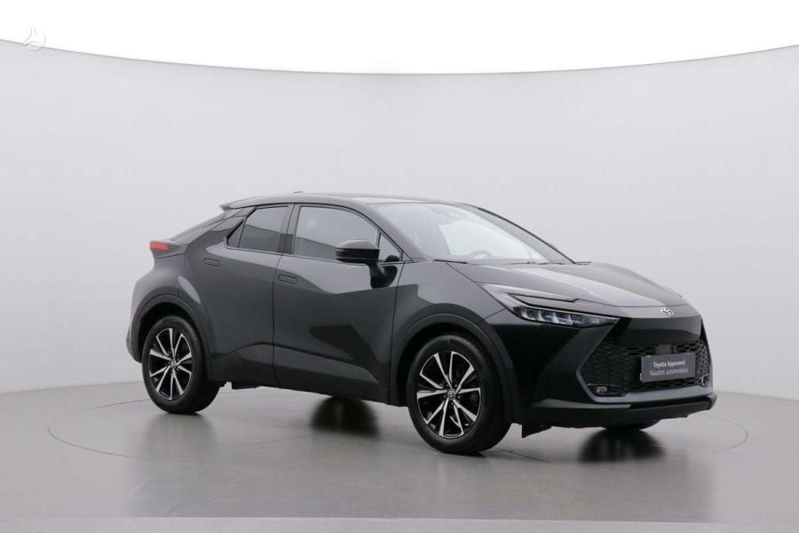 Black Toyota C-HR 2025 in Vilnius, with an engine capacity of 1.80 L and mileage of 24 thousand km for 31900 €, photo 20 on AUTOMOTO.COM.LV