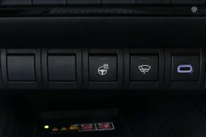 Black Toyota C-HR 2025 in Vilnius, with an engine capacity of 1.80 L and mileage of 24 thousand km for 31900 €, photo 25 on AUTOMOTO.COM.LV