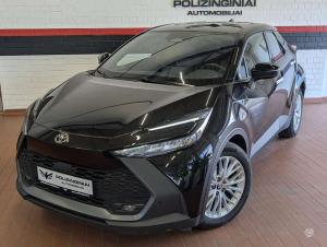 Melns Toyota C-HR 2026 Kauņa, ar dzinēja tilpumu 1.80 L un nobraukumu 6 tūkst. km par 27500 €, foto  vietnē AUTOMOTO.COM.LV