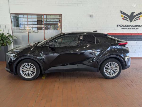 Черный Тойота C-HR 2026 в Каунас, объемом двигателя 1.80 л и пробегом 6 тыс. км за 27500 €, фото 6 на AUTOMOTO.COM.LV