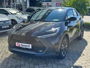 Черный Тойота C-HR 2026 в Рига, объемом двигателя 1.80 л и пробегом 7 тыс. км за 32450 €, фото 3 на AUTOMOTO.COM.LV