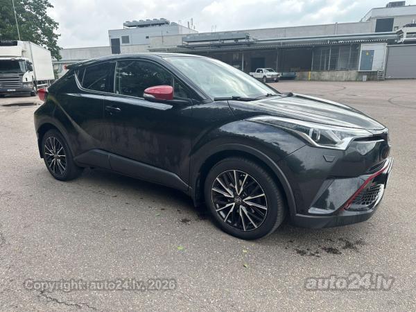Black Toyota C-HR 2016 in Tallinn, with an engine capacity of 1.20 L and mileage of 168 thousand km for 15500 €, photo 1 on AUTOMOTO.COM.LV