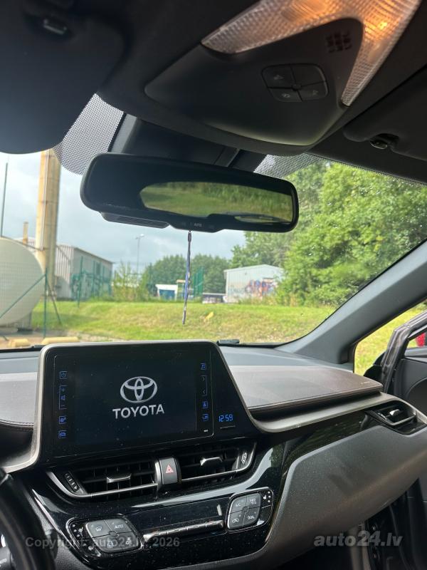 Black Toyota C-HR 2016 in Tallinn, with an engine capacity of 1.20 L and mileage of 168 thousand km for 15500 €, photo 6 on AUTOMOTO.COM.LV
