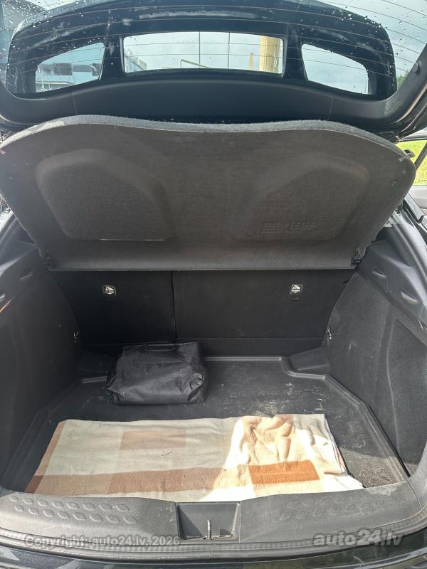 Black Toyota C-HR 2016 in Tallinn, with an engine capacity of 1.20 L and mileage of 168 thousand km for 15500 €, photo 10 on AUTOMOTO.COM.LV