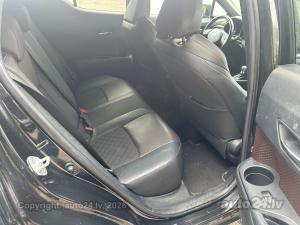 Black Toyota C-HR 2016 in Tallinn, with an engine capacity of 1.20 L and mileage of 168 thousand km for 15500 €, photo 10 on AUTOMOTO.COM.LV