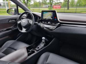 Черный Тойота C-HR 2017 в Рига, объемом двигателя 1.80 л и пробегом 75 тыс. км за 17900 €, фото 4 на AUTOMOTO.COM.LV