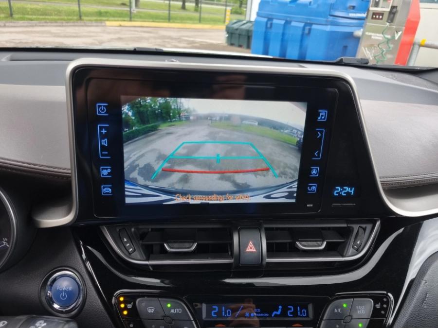 Черный Тойота C-HR 2017 в Рига, объемом двигателя 1.80 л и пробегом 75 тыс. км за 17900 €, фото 12 на AUTOMOTO.COM.LV