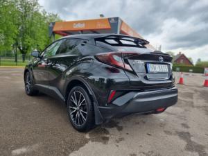 Черный Тойота C-HR 2017 в Рига, объемом двигателя 1.80 л и пробегом 75 тыс. км за 17900 €, фото 23 на AUTOMOTO.COM.LV