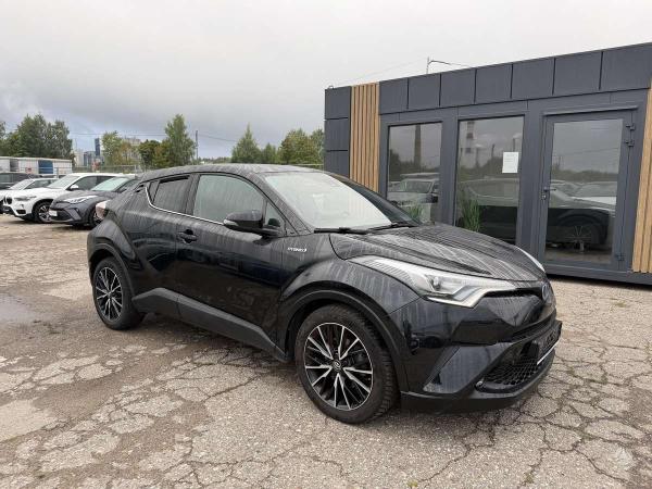 Melns Toyota C-HR 2017 Panevēža, ar dzinēja tilpumu 1.80 L un nobraukumu 140 tūkst. km par 15500 €, foto 5 vietnē AUTOMOTO.COM.LV