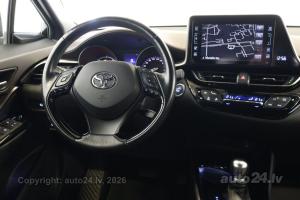 Black Toyota C-HR 2018 in Tallinn, with an engine capacity of 1.80 L and mileage of 98 thousand km for 17300 €, photo 9 on AUTOMOTO.COM.LV