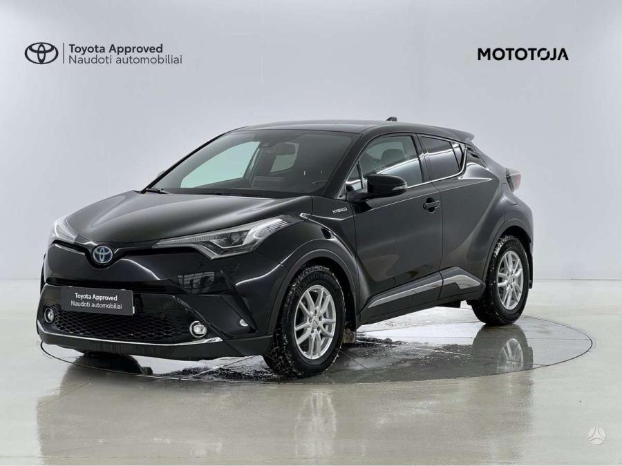 Черный Тойота C-HR 2018 в Вильнюс, объемом двигателя 1.80 л и пробегом 158 тыс. км за 15900 €, фото 1 на AUTOMOTO.COM.LV