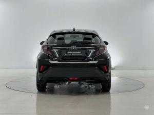 Черный Тойота C-HR 2018 в Вильнюс, объемом двигателя 1.80 л и пробегом 158 тыс. км за 15900 €, фото 4 на AUTOMOTO.COM.LV