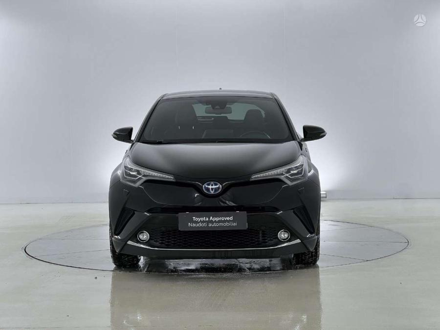 Черный Тойота C-HR 2018 в Вильнюс, объемом двигателя 1.80 л и пробегом 158 тыс. км за 15900 €, фото 5 на AUTOMOTO.COM.LV