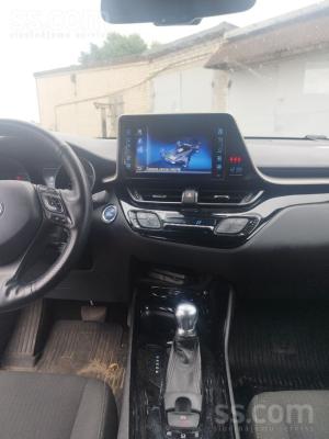 Melns Toyota C-HR 2018 Daugavpils, ar dzinēja tilpumu 1.80 L un nobraukumu 184 tūkst. km par 14800 €, foto 12 vietnē AUTOMOTO.COM.LV