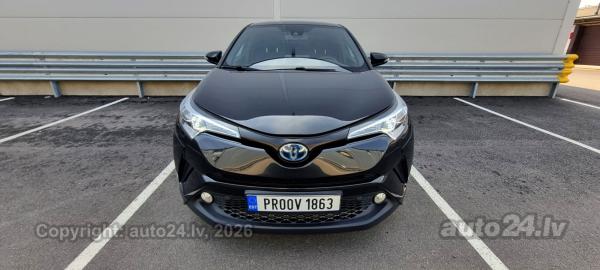 Black Toyota C-HR 2018 in Tallinn, with an engine capacity of 1.80 L and mileage of 71 thousand km for 17890 €, photo 2 on AUTOMOTO.COM.LV