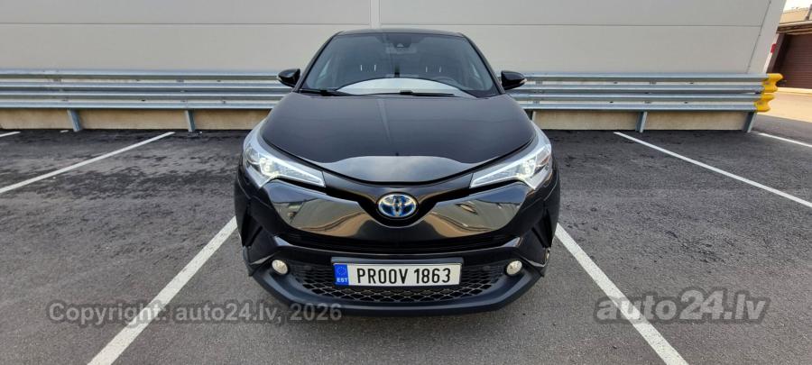 Melns Toyota C-HR 2018 Tallina, ar dzinēja tilpumu 1.80 L un nobraukumu 71 tūkst. km par 17890 €, foto 3 vietnē AUTOMOTO.COM.LV