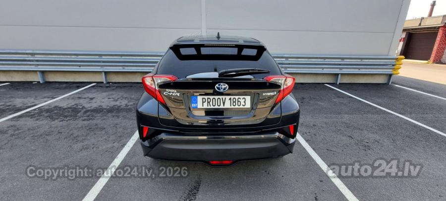 Melns Toyota C-HR 2018 Tallina, ar dzinēja tilpumu 1.80 L un nobraukumu 71 tūkst. km par 17890 €, foto 9 vietnē AUTOMOTO.COM.LV