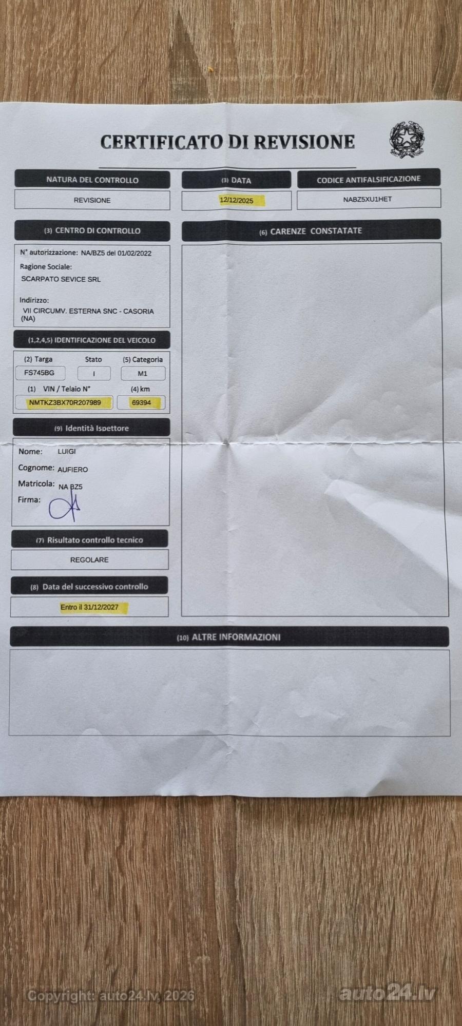 Melns Toyota C-HR 2018 Tallina, ar dzinēja tilpumu 1.80 L un nobraukumu 71 tūkst. km par 17890 €, foto 31 vietnē AUTOMOTO.COM.LV