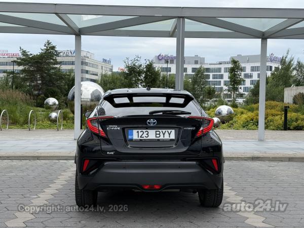 Melns Toyota C-HR 2018 Tallina, ar dzinēja tilpumu 1.80 L un nobraukumu 94 tūkst. km par 17000 €, foto 5 vietnē AUTOMOTO.COM.LV