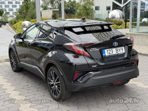 Melns Toyota C-HR 2018 Tallina, ar dzinēja tilpumu 1.80 L un nobraukumu 94 tūkst. km par 17000 €, foto 7 vietnē AUTOMOTO.COM.LV