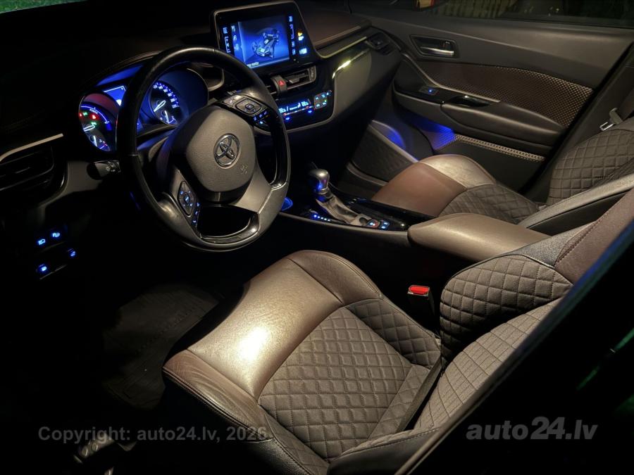 Melns Toyota C-HR 2018 Tallina, ar dzinēja tilpumu 1.80 L un nobraukumu 94 tūkst. km par 17000 €, foto 18 vietnē AUTOMOTO.COM.LV