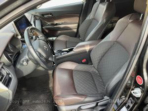 Black Toyota C-HR 2019 in Tallinn, with an engine capacity of 1.80 L and mileage of 81 thousand km for 17000 €, photo 11 on AUTOMOTO.COM.LV