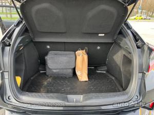 Black Toyota C-HR 2019 in Tallinn, with an engine capacity of 1.80 L and mileage of 81 thousand km for 17000 €, photo 14 on AUTOMOTO.COM.LV