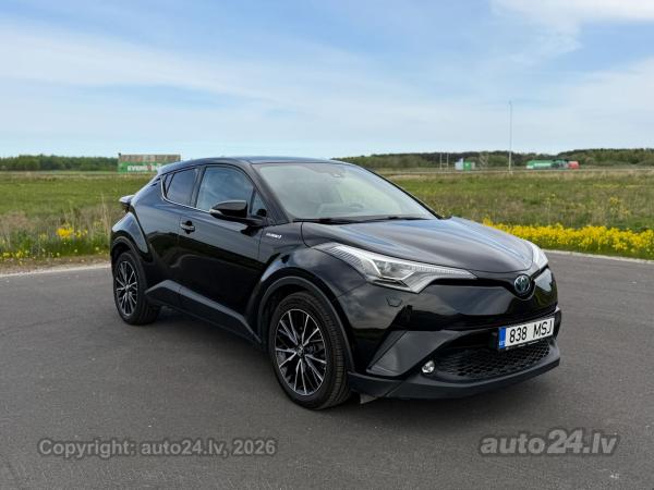 Melns Toyota C-HR 2019 Tallina, ar dzinēja tilpumu 1.80 L un nobraukumu 80 tūkst. km par 18600 €, foto  vietnē AUTOMOTO.COM.LV