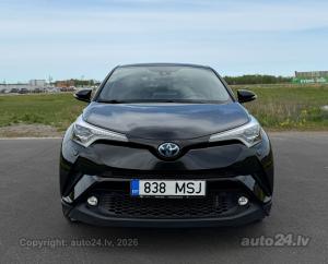 Melns Toyota C-HR 2019 Tallina, ar dzinēja tilpumu 1.80 L un nobraukumu 80 tūkst. km par 18600 €, foto 3 vietnē AUTOMOTO.COM.LV