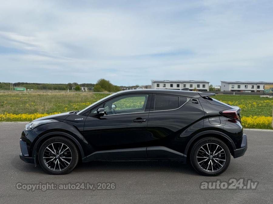 Melns Toyota C-HR 2019 Tallina, ar dzinēja tilpumu 1.80 L un nobraukumu 80 tūkst. km par 18600 €, foto 5 vietnē AUTOMOTO.COM.LV