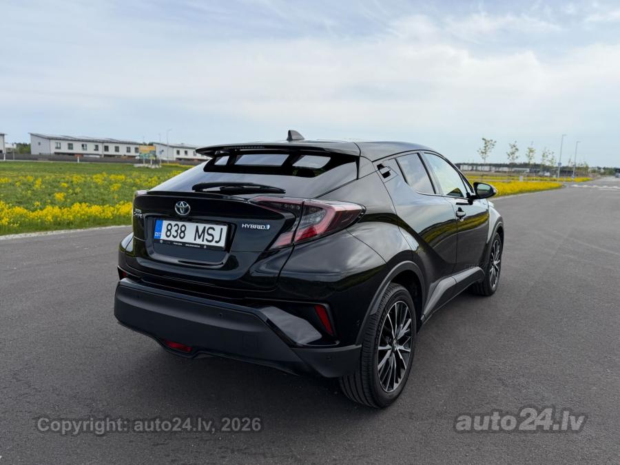 Melns Toyota C-HR 2019 Tallina, ar dzinēja tilpumu 1.80 L un nobraukumu 80 tūkst. km par 18600 €, foto 9 vietnē AUTOMOTO.COM.LV