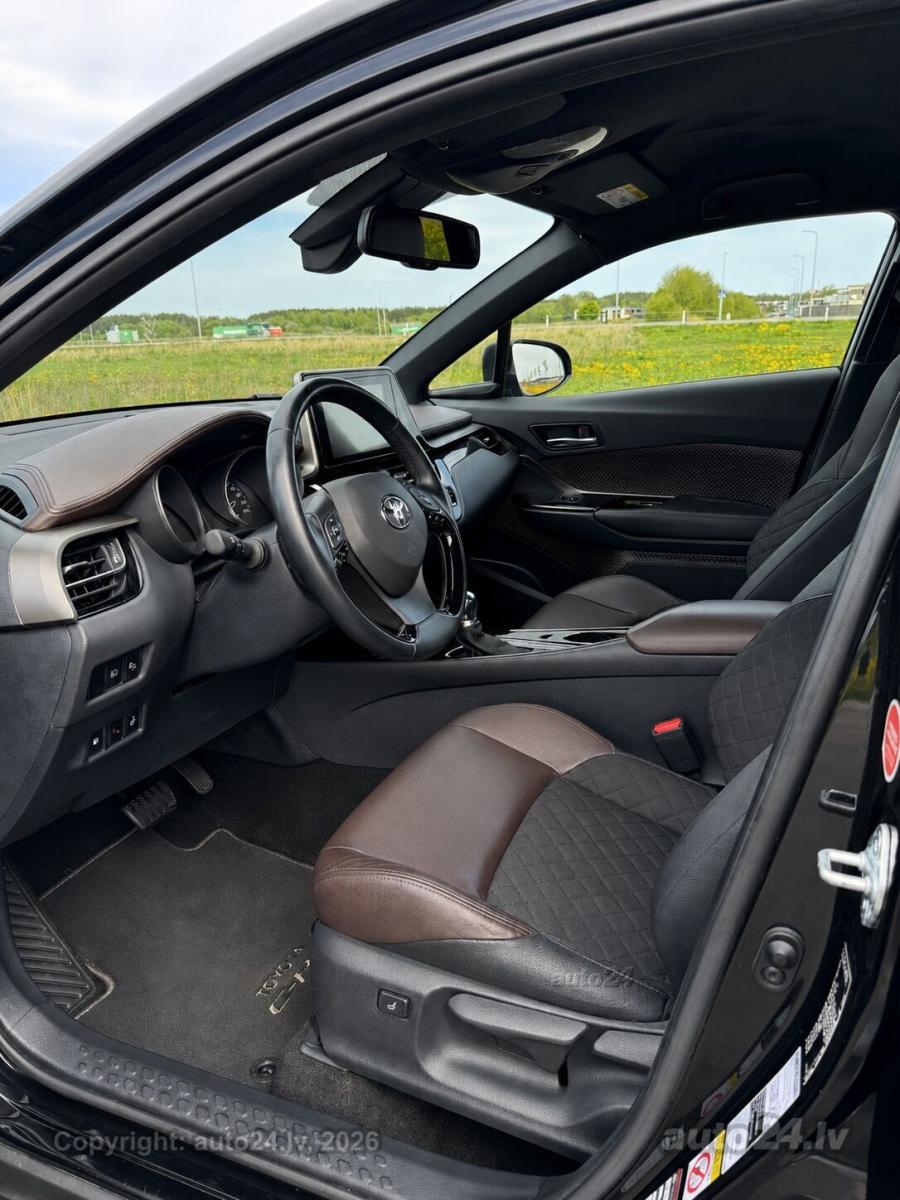 Melns Toyota C-HR 2019 Tallina, ar dzinēja tilpumu 1.80 L un nobraukumu 80 tūkst. km par 18600 €, foto 11 vietnē AUTOMOTO.COM.LV